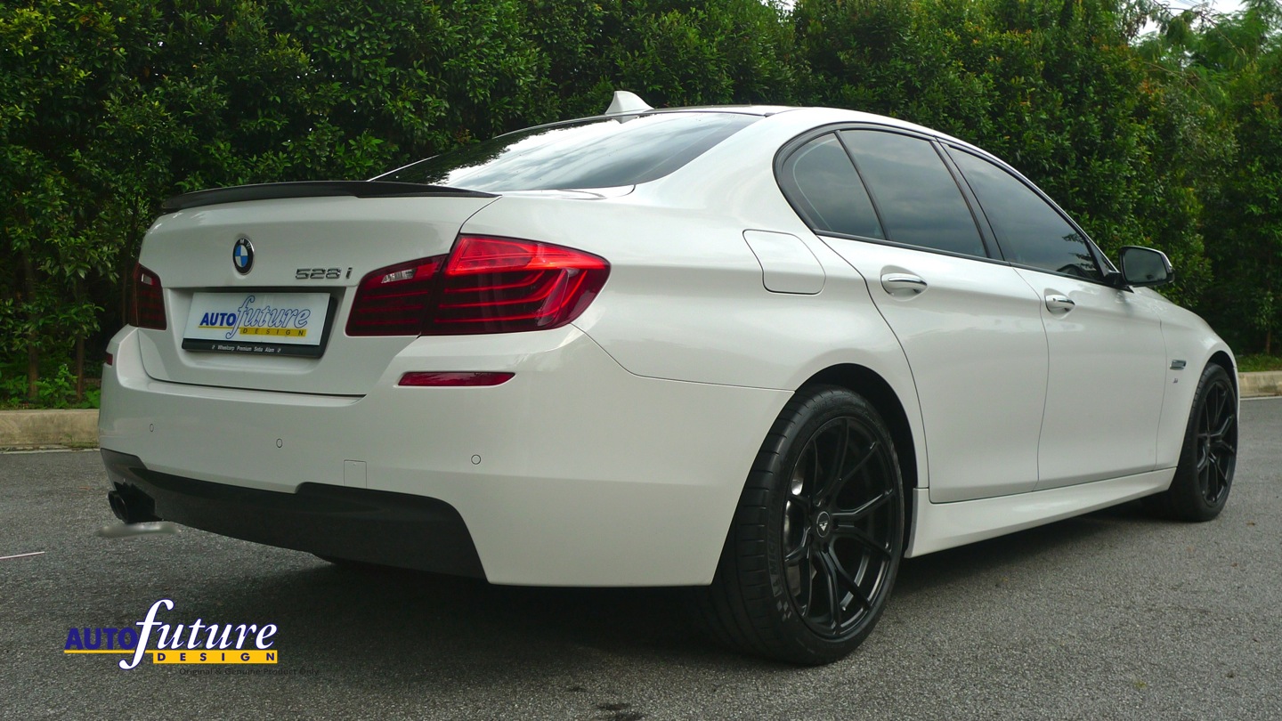 Vorsteiner VFF103 Mystic Black Wheels on Alpine White BMW F10 ...